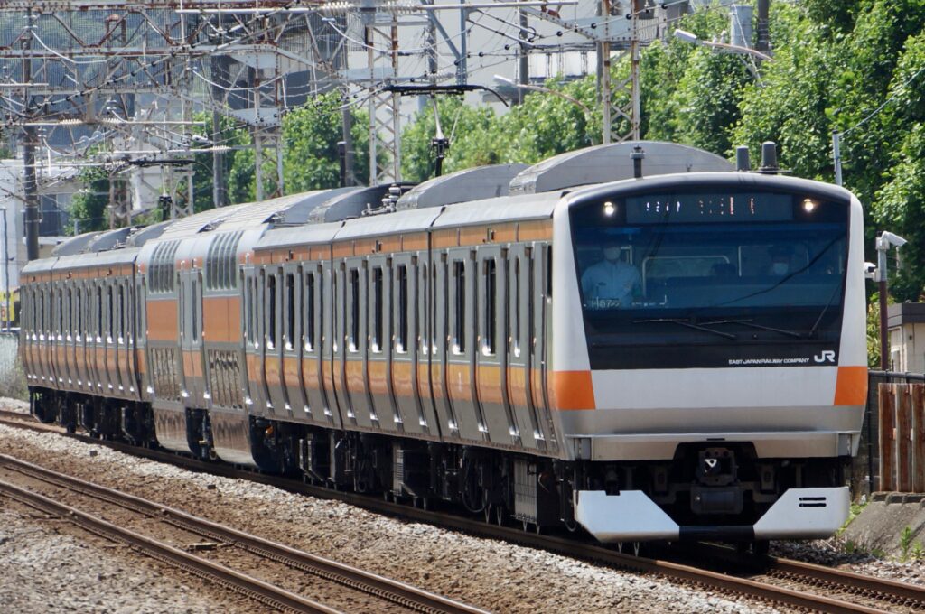 中央快速線E233系グリーン車公式試運転 初の本線走行 | Japan-Railway.com